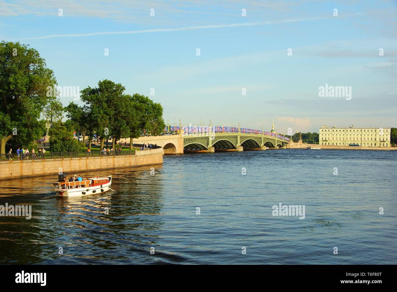 Summer evening the Neva River and the Trinity Bridge Stock Photo - Alamy