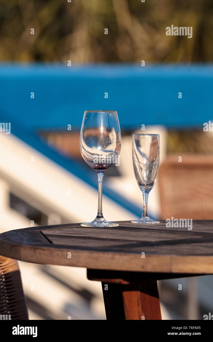 Empty champagne flute hi-res stock photography and images - Alamy