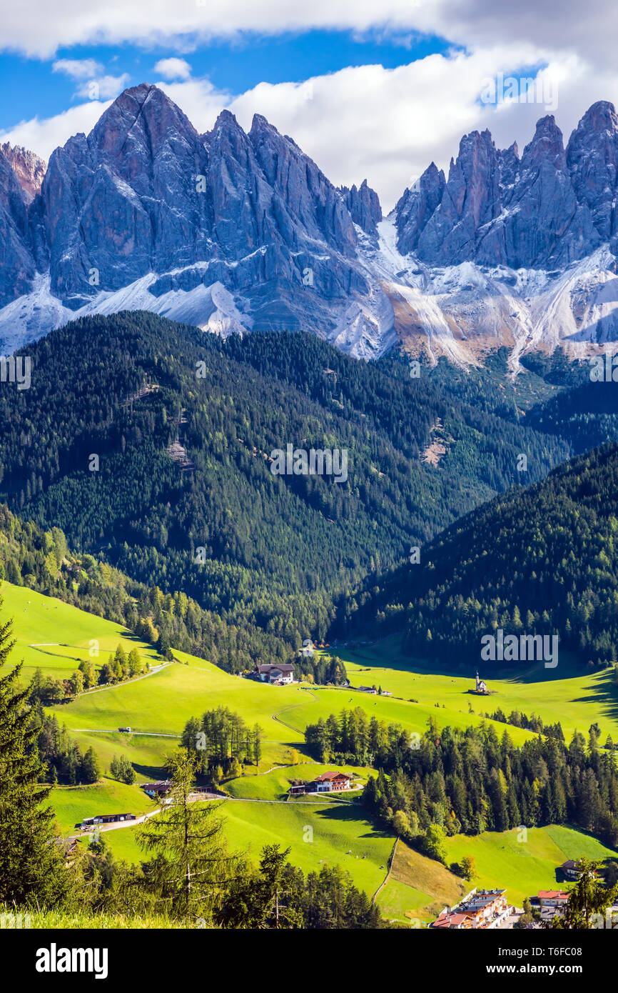 Day in Naturpark Puez-Odle Stock Photo - Alamy