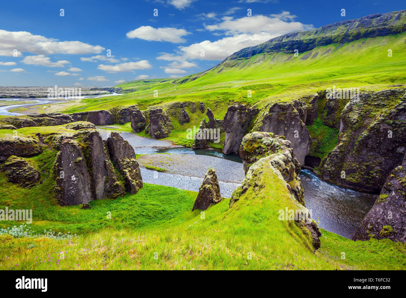 Tundra rocks hi-res stock photography and images - Alamy