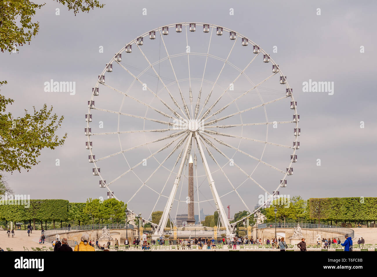 Paris wheel hi-res stock photography and images - Alamy