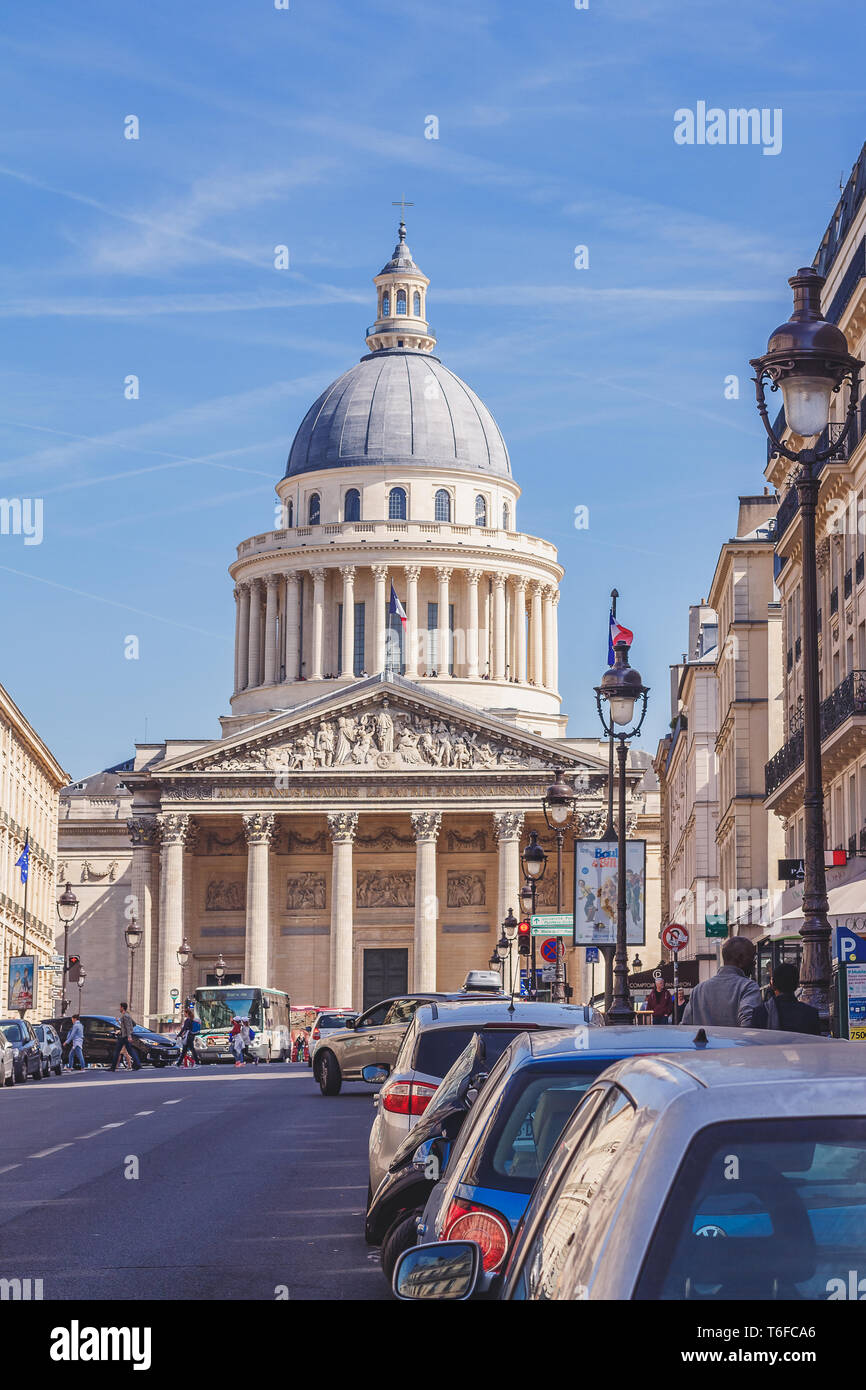 Shot vertical hi-res stock photography and images - Alamy