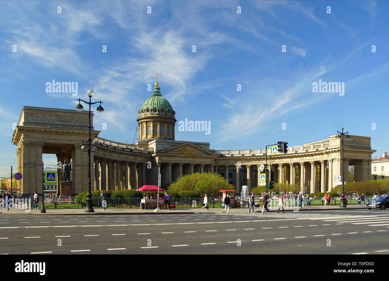 Kazan cathedral colonnade hi-res stock photography and images - Alamy