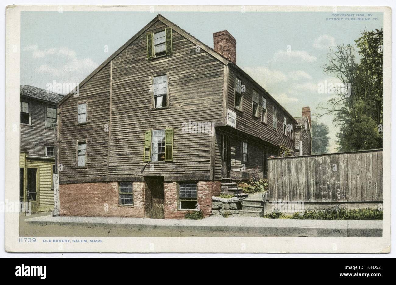 Salem street hi-res stock photography and images - Alamy