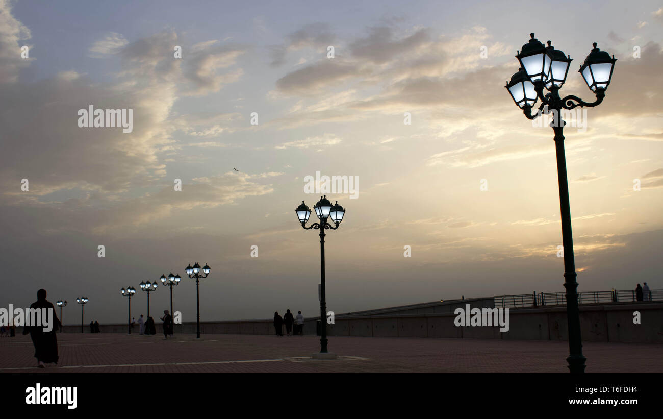 kuwait street light Stock Photo - Alamy