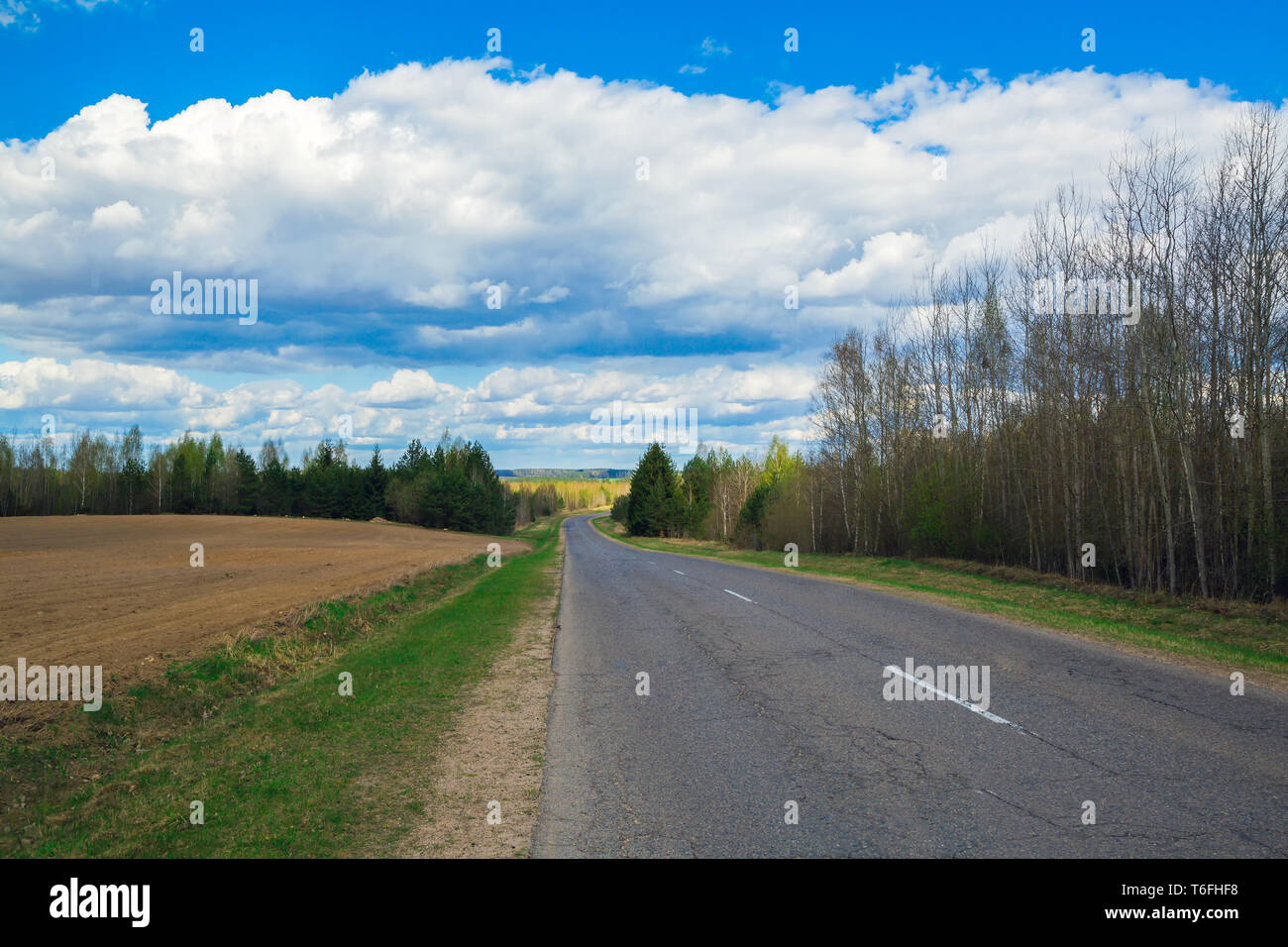 Spring road tour hi-res stock photography and images - Alamy