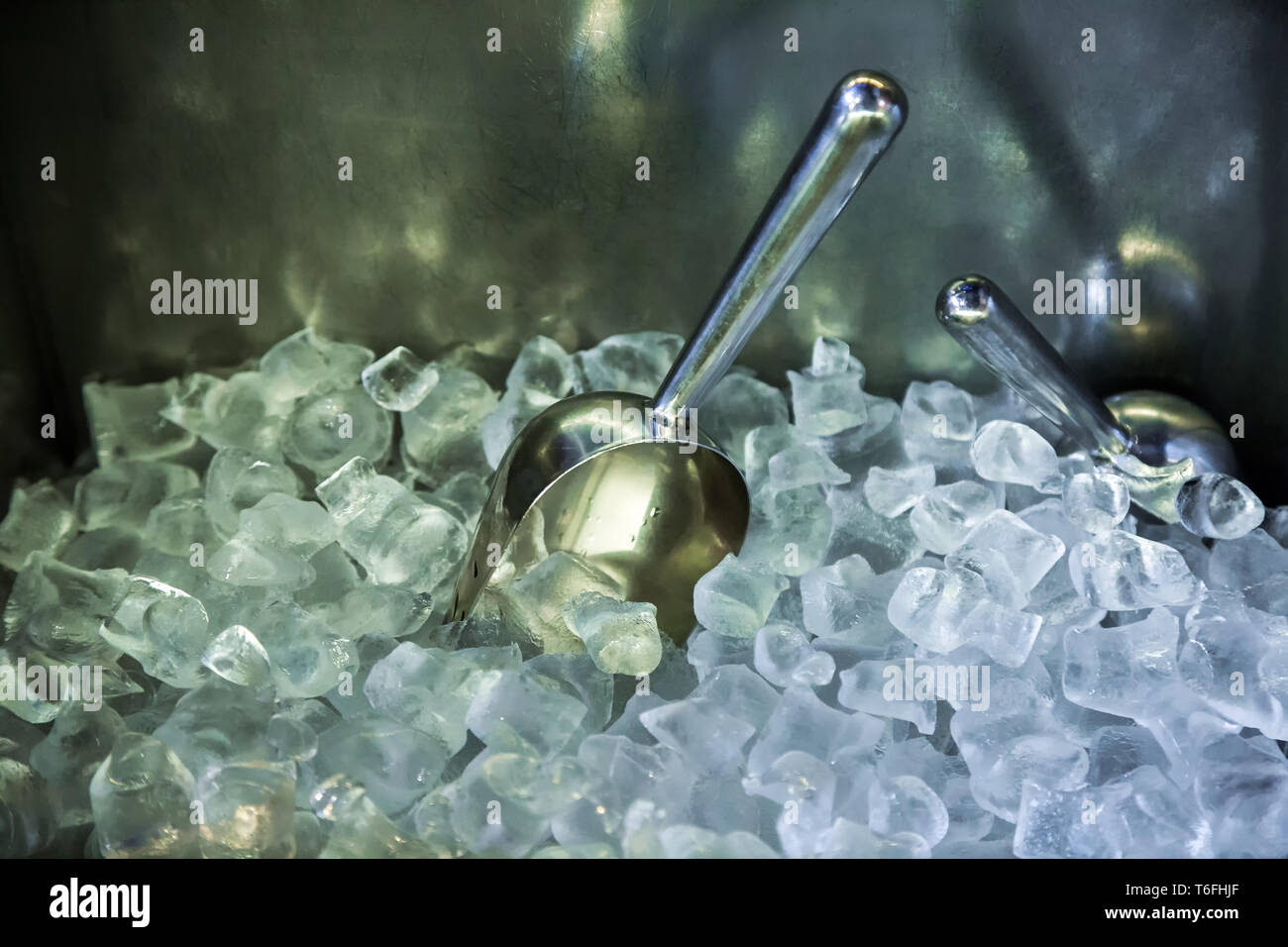 Metallic crystals hi-res stock photography and images - Alamy