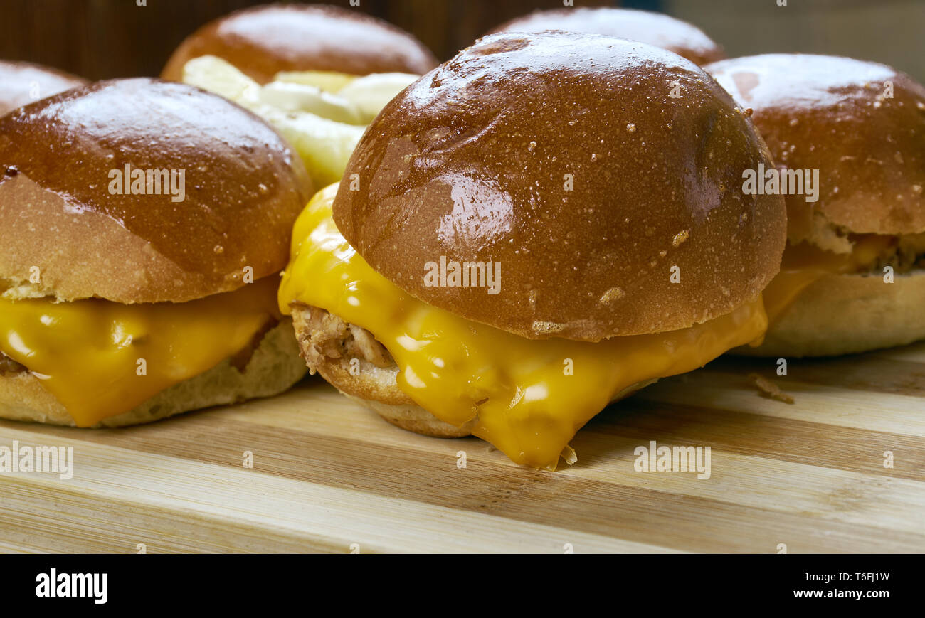 Fried chicken slider hi-res stock photography and images - Alamy