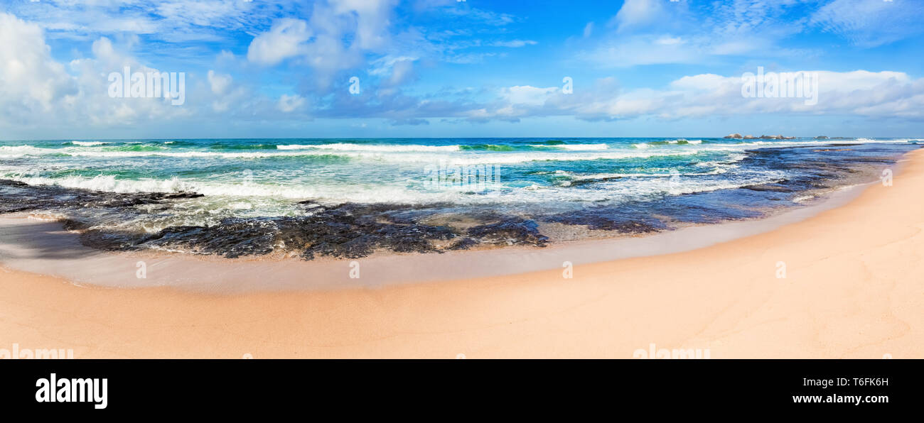 Beautiful indian ocean view hi-res stock photography and images - Alamy
