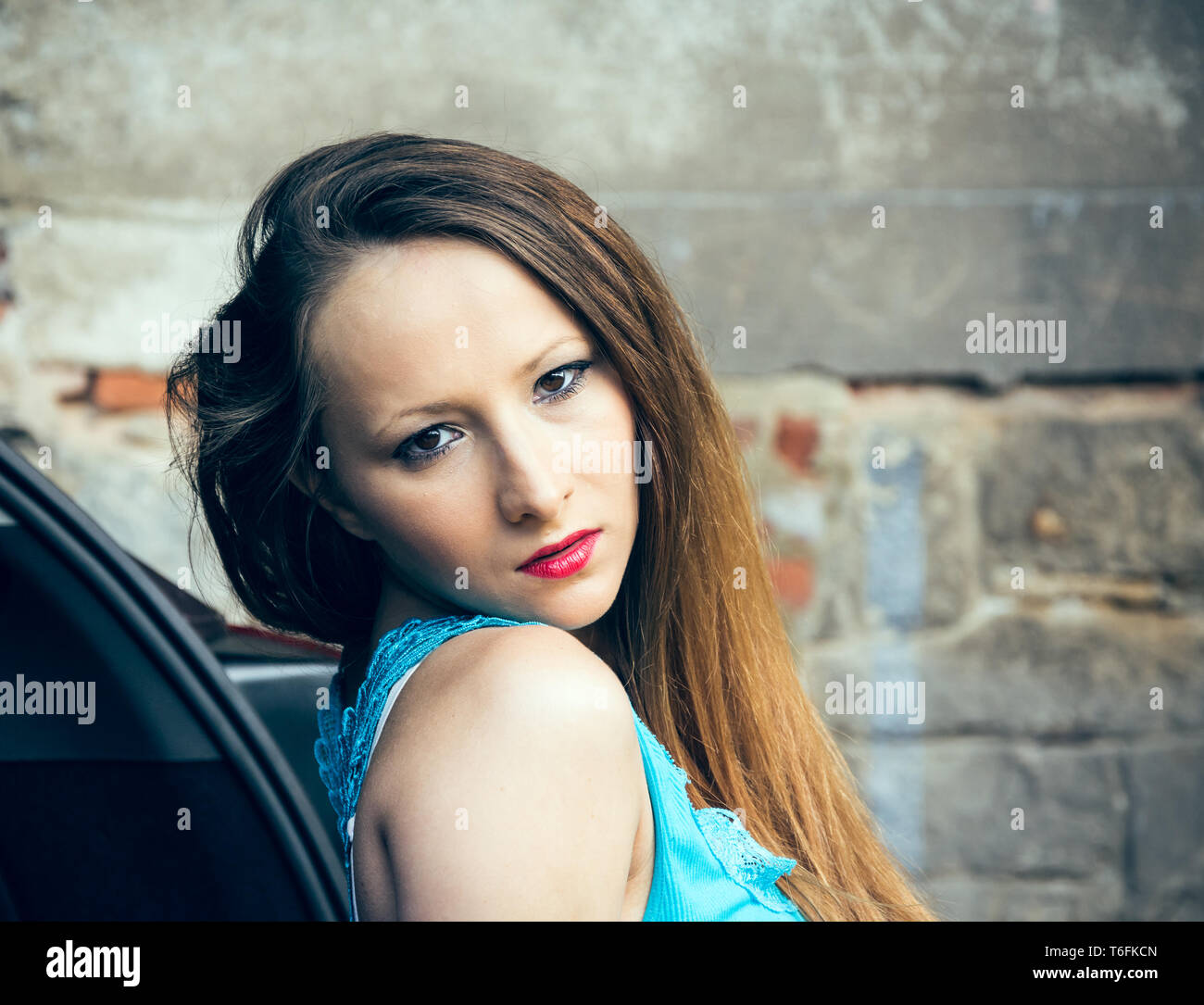 Person standing in front of wall hi-res stock photography and images ...