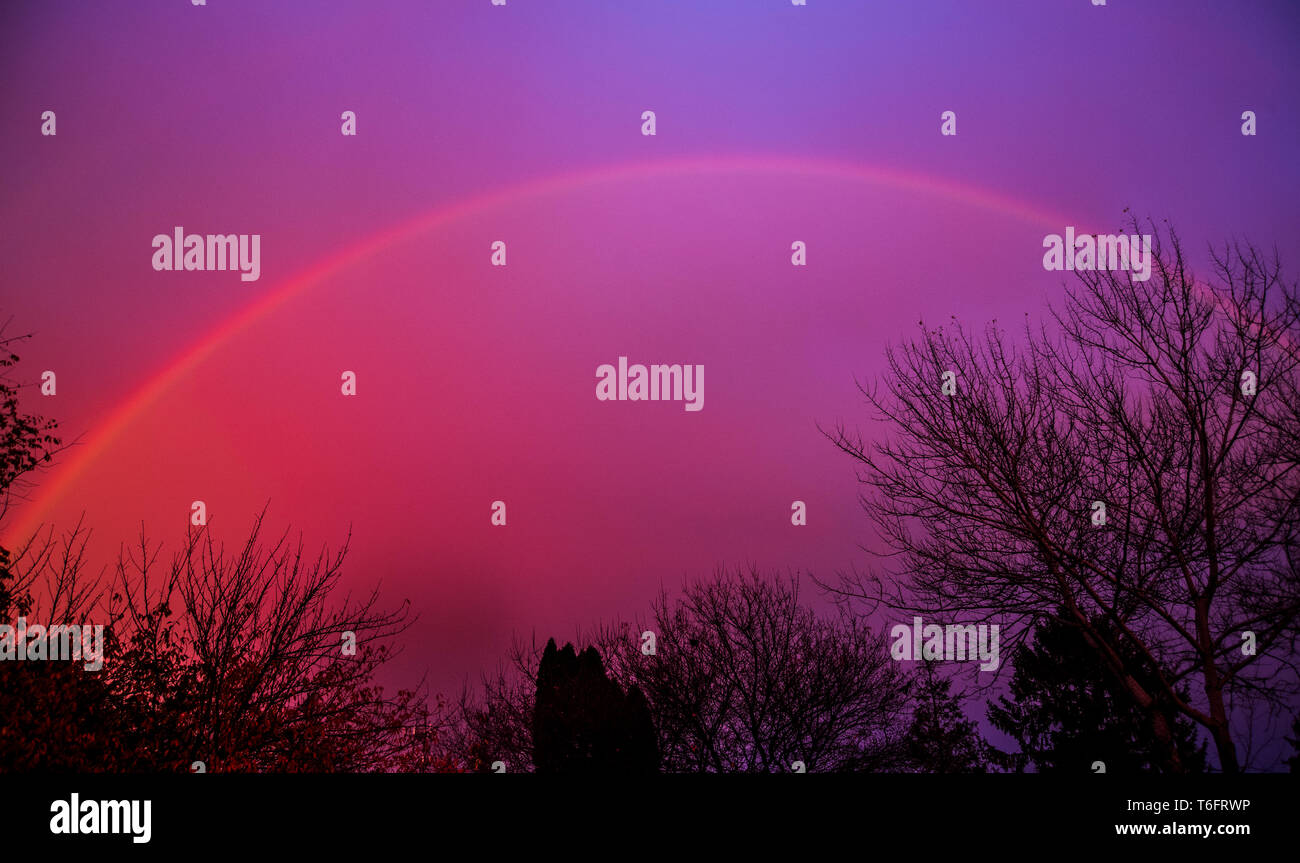 Rare purple sunset rainbow hi-res stock photography and images - Alamy