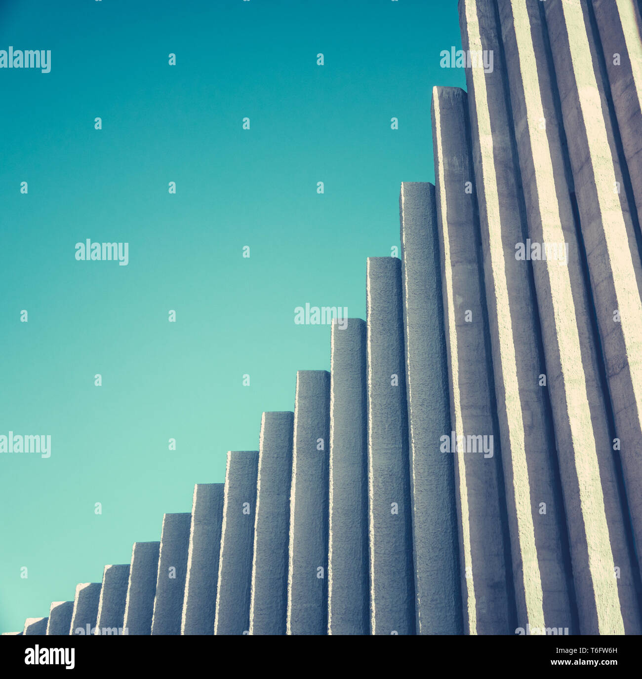 Concrete architecture hi-res stock photography and images - Alamy