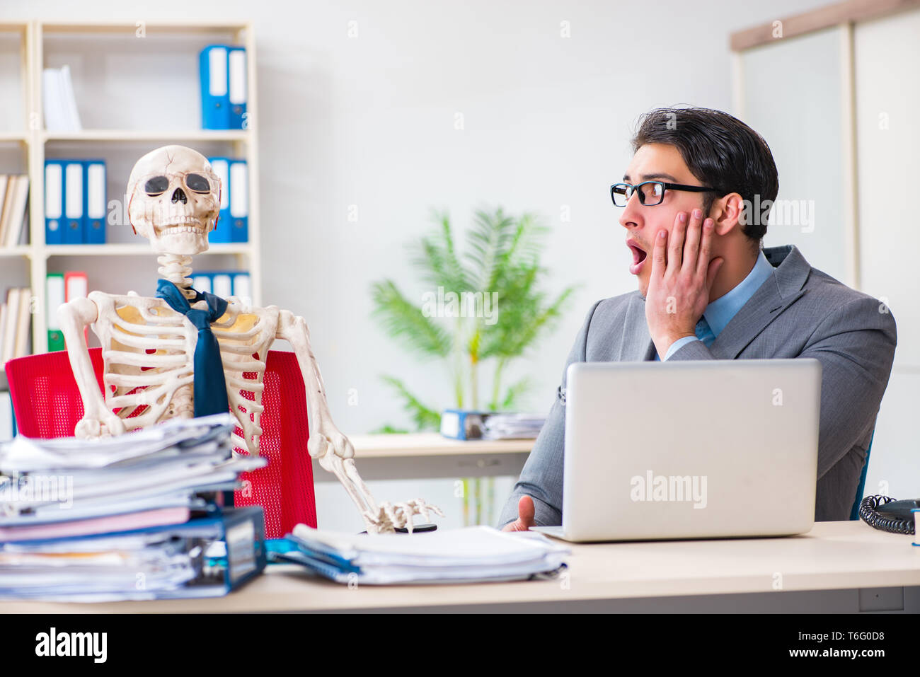 Dead Office Worker Skeleton Stock Photos & Dead Office Worker Skeleton ...