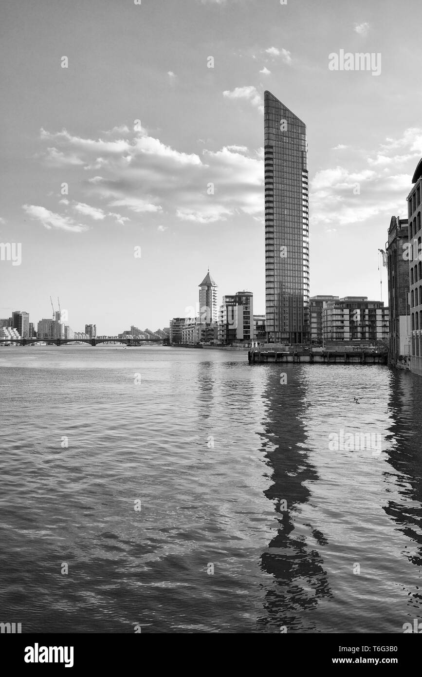 Chelsea Waterfront High Resolution Stock Photography and Images - Alamy