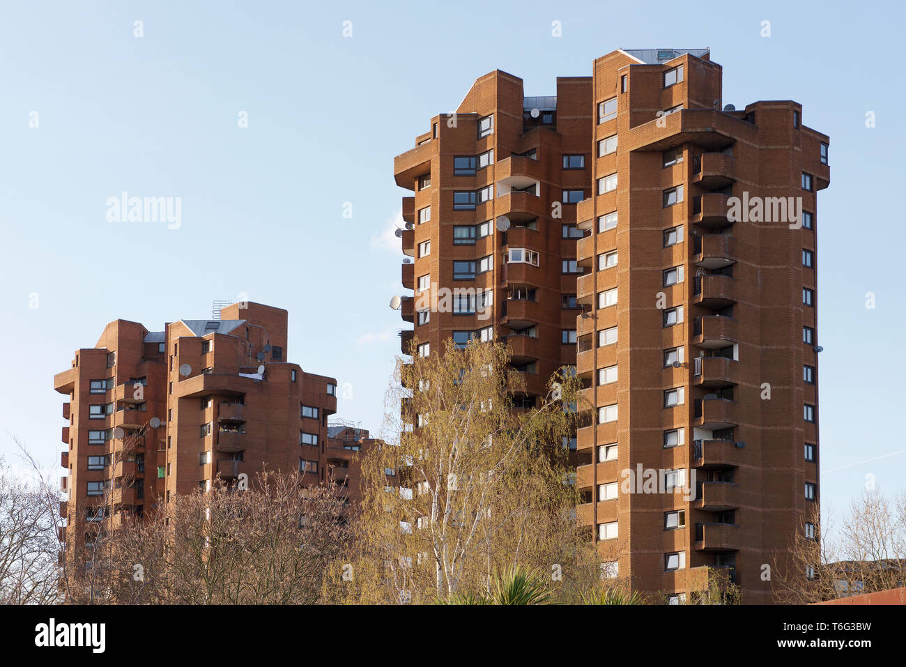 Sky london tower blocks chelsea hi-res stock photography and images - Alamy