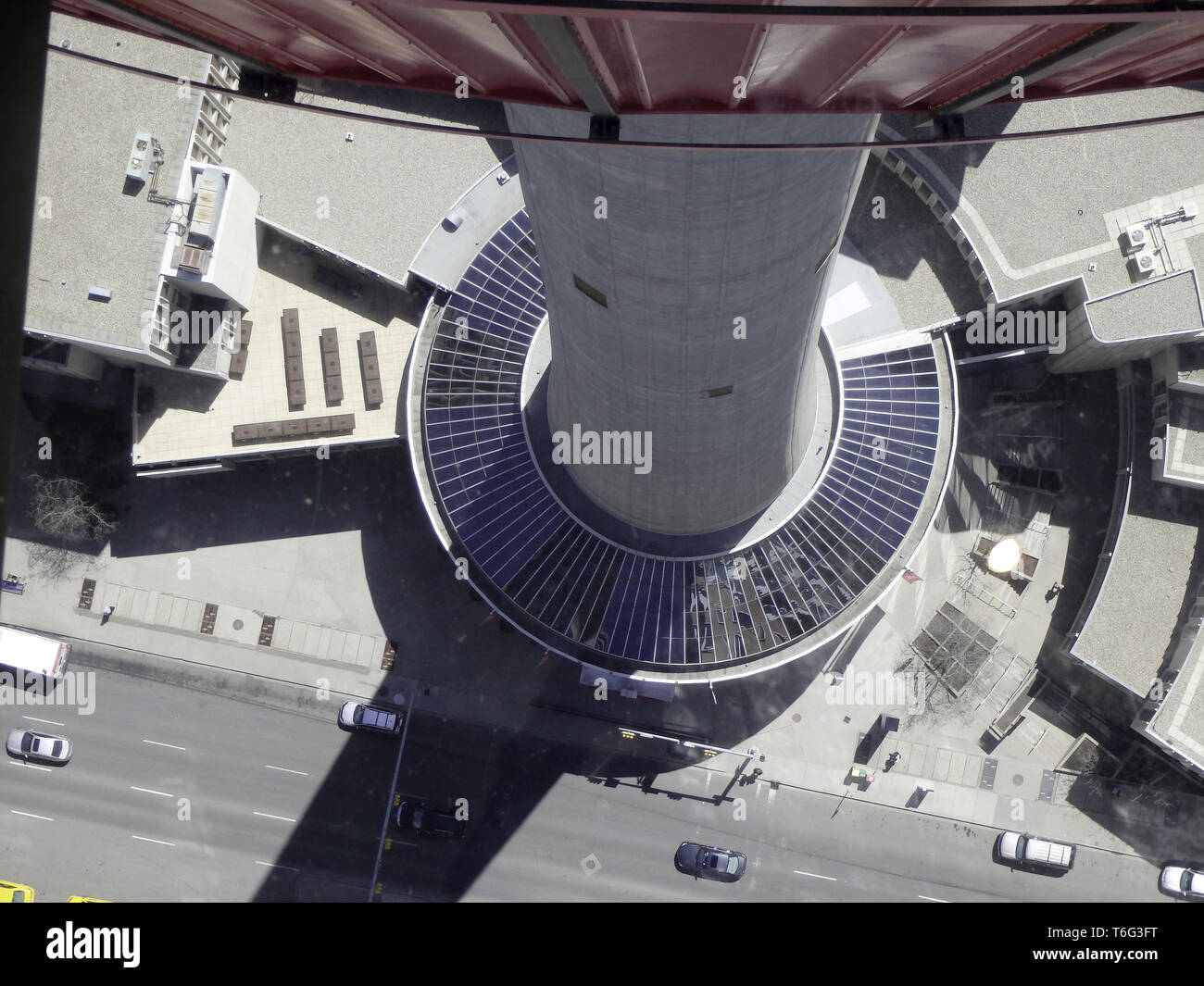 Looking down from top of building hi-res stock photography and images ...