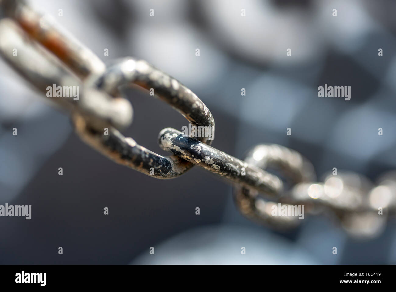 Gold plastic chain hi-res stock photography and images - Alamy