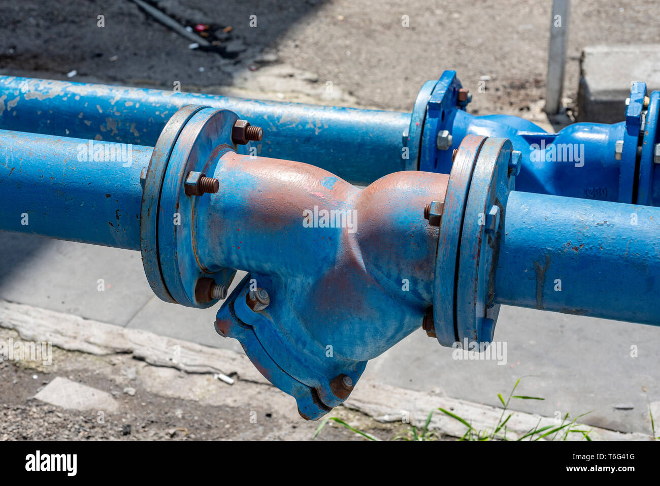 Oil Pipeline Valves High Resolution Stock Photography and Images - Alamy