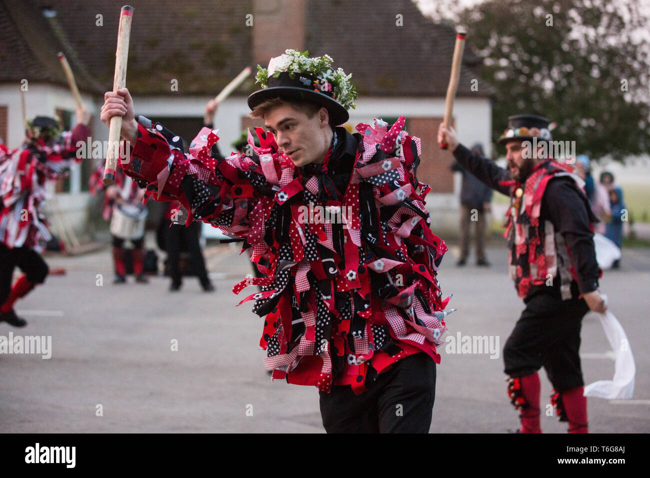 Runnymede, UK. 1st May, 2019. Datchet Border Morris provide a display ...