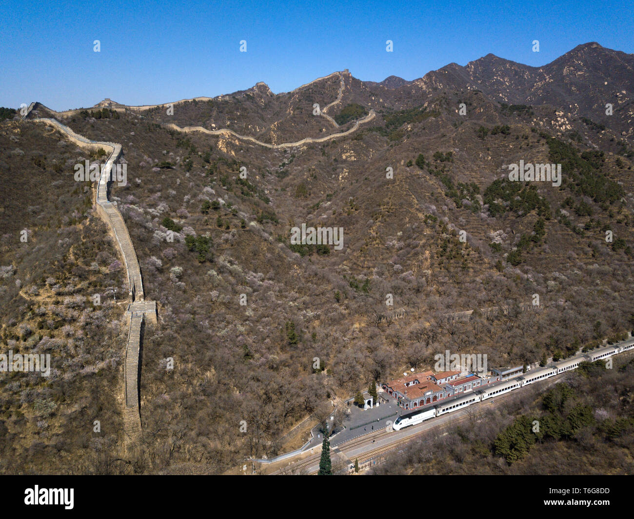 Badaling great wall railway station hi-res stock photography and images ...