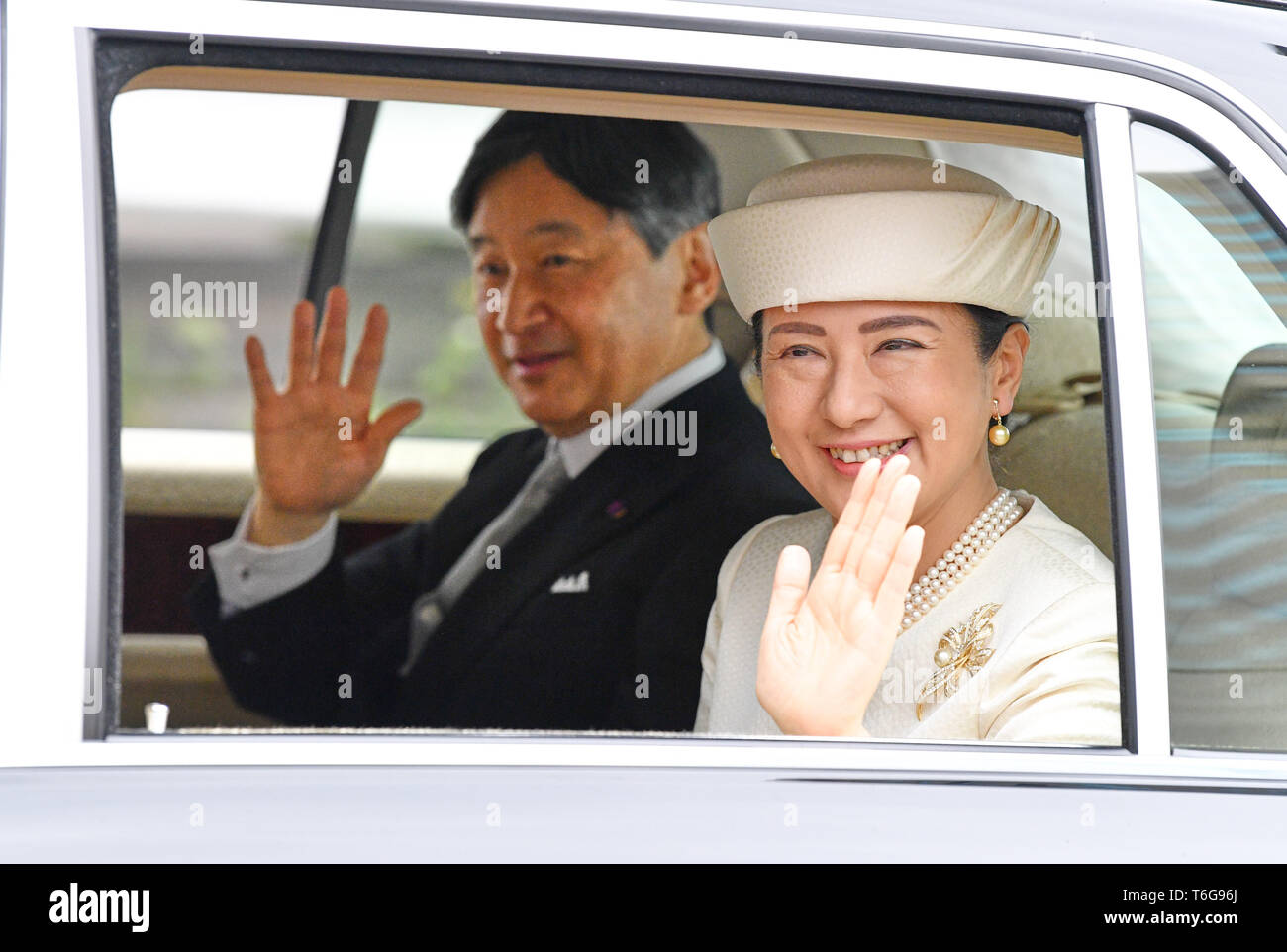 Emperor naruhito empress masako 2019 hi-res stock photography and ...