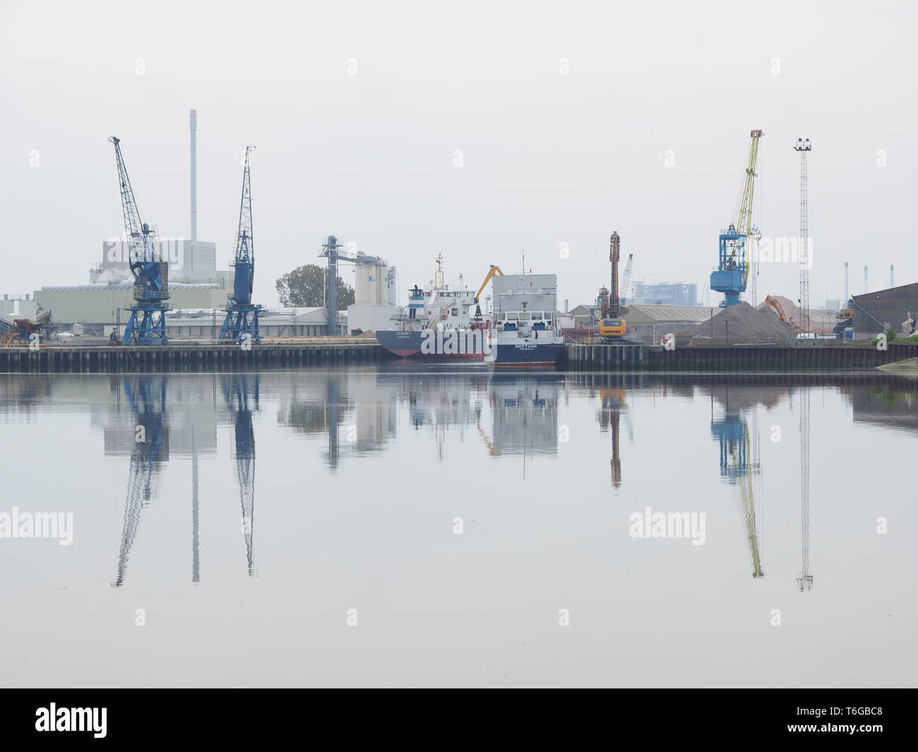 Ridham dock hi-res stock photography and images - Alamy