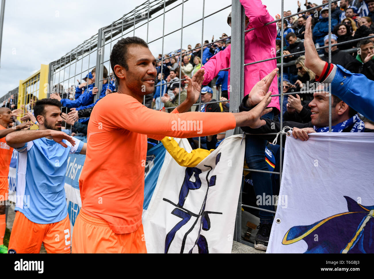 Happy football fans sp hi-res stock photography and images - Alamy
