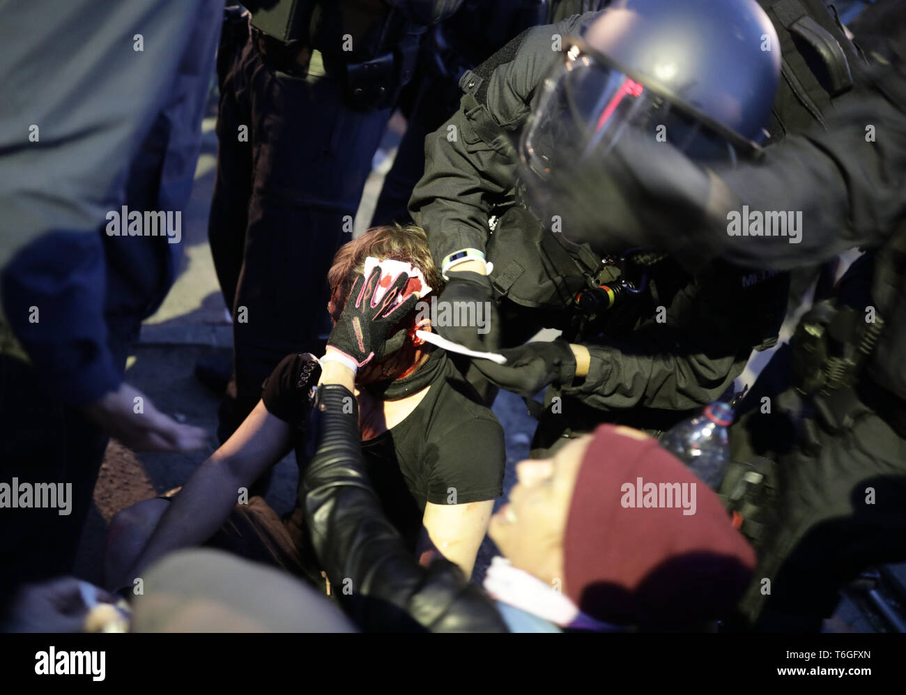 Berlin, Germany. 01st May, 2019. An injured participant of the left ...
