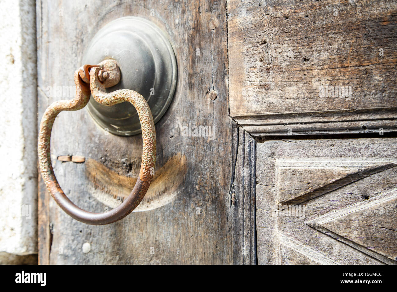 antique door handle on antique door Stock Photo - Alamy