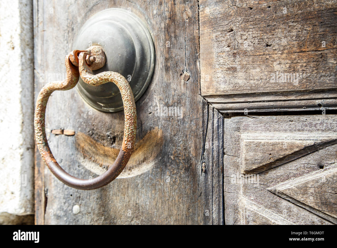 antique door handle on antique door Stock Photo - Alamy