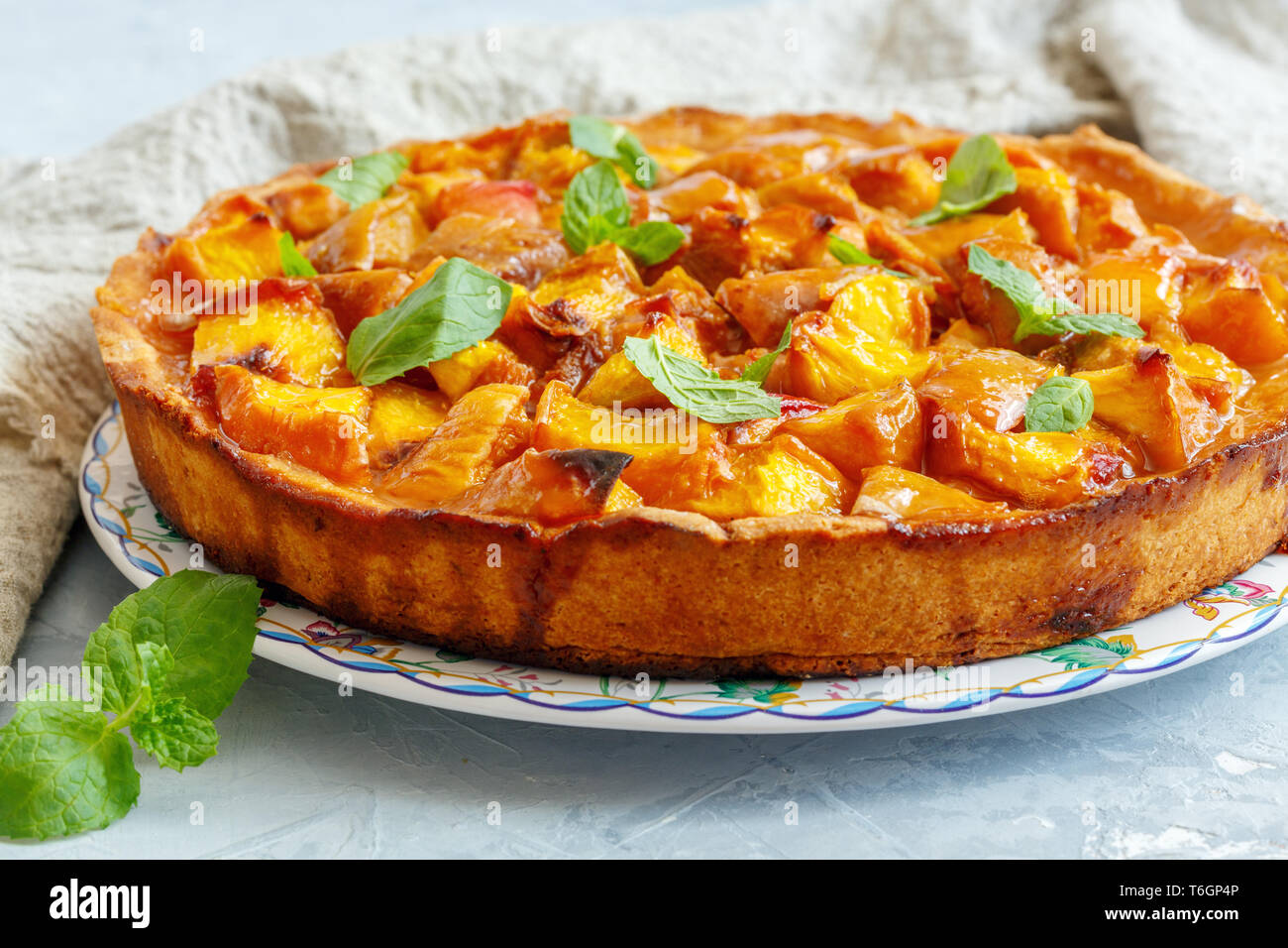 Italian pie hi-res stock photography and images - Alamy
