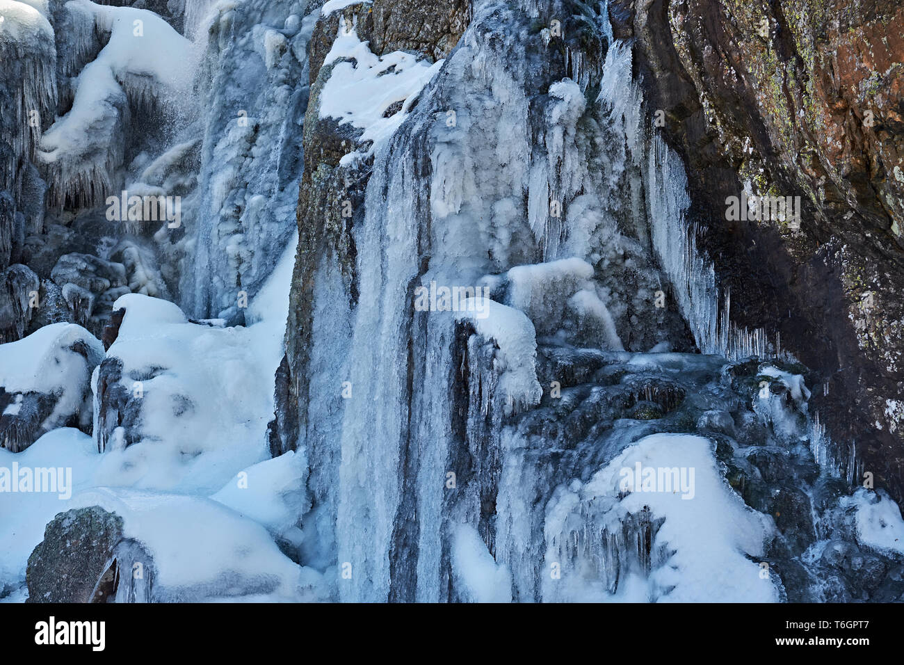 Icicles on Timberline Falls waterfall Stock Photo - Alamy