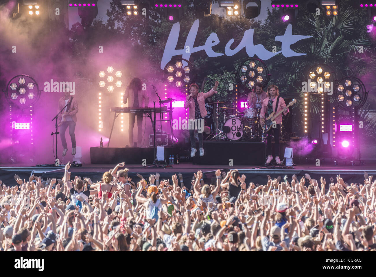 Hecht band hi-res stock photography and images - Alamy