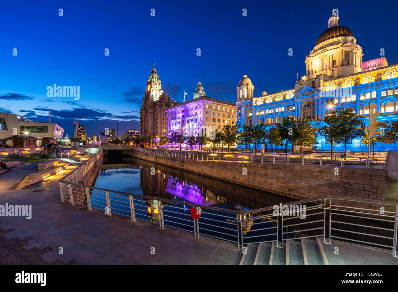 Liverpool Skyline Pier head sunset Stock Photo - Alamy