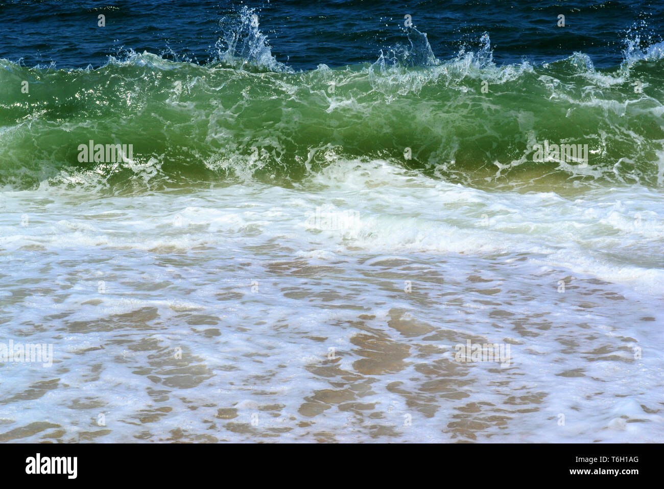 Amazing shiny waves of the surf Stock Photo - Alamy