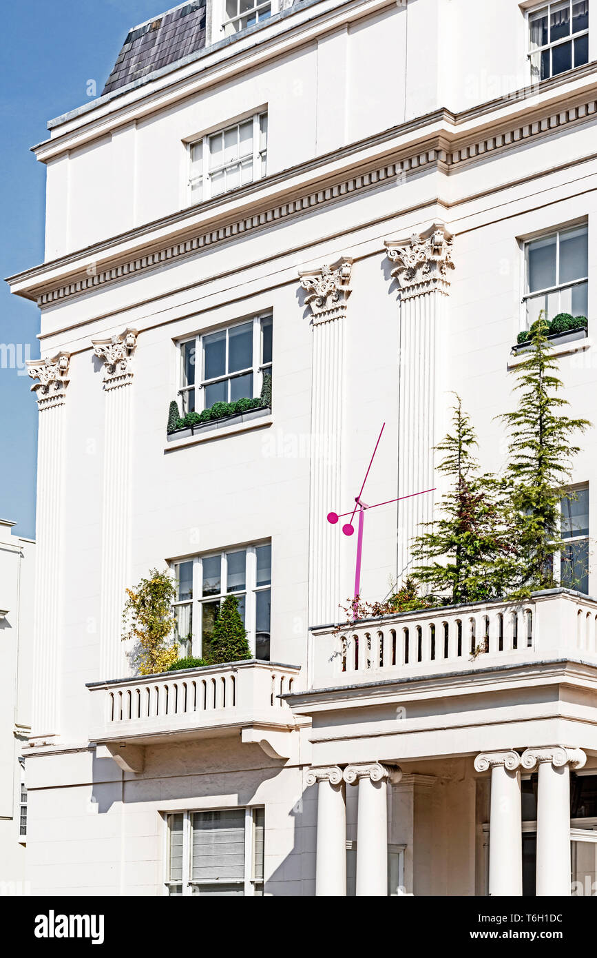 Luxury housing london belgravia hi-res stock photography and images - Alamy