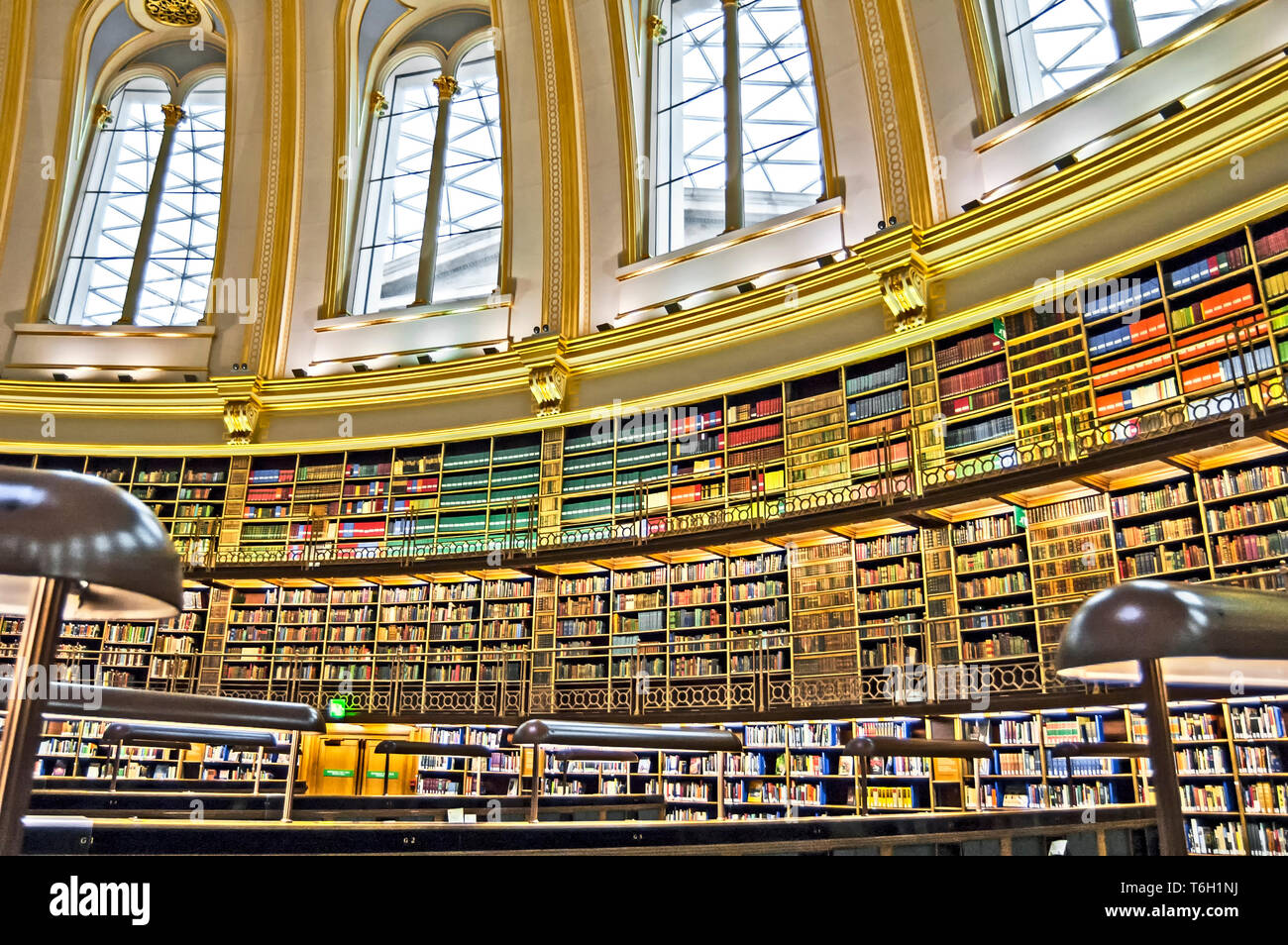 British library interior reading room hi-res stock photography and ...