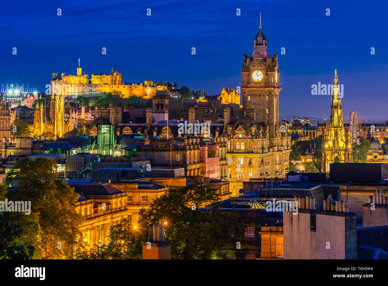 Edinburgh castle sunset aerial hi-res stock photography and images - Alamy