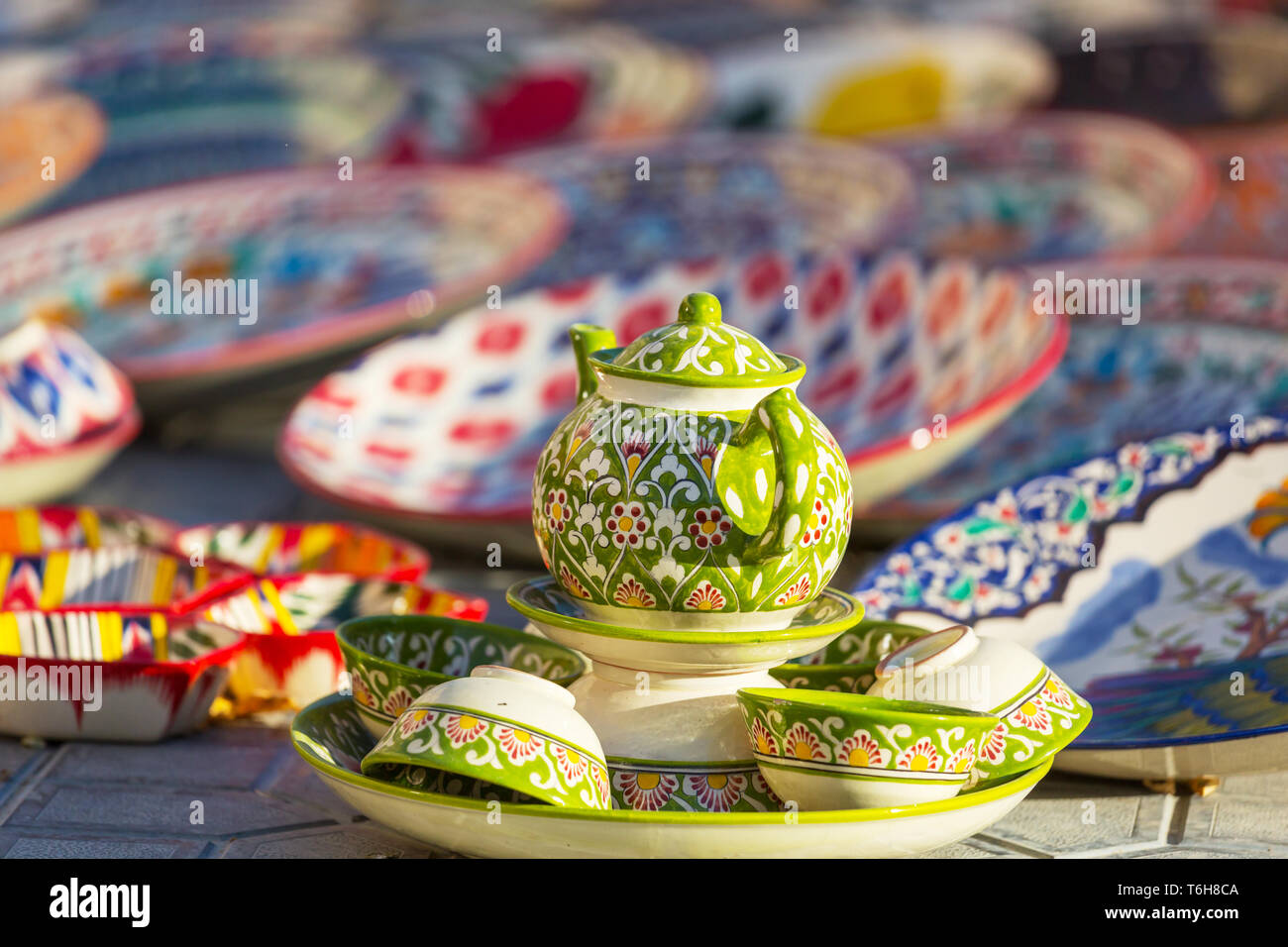 Uzbek painted craft art hi-res stock photography and images - Alamy