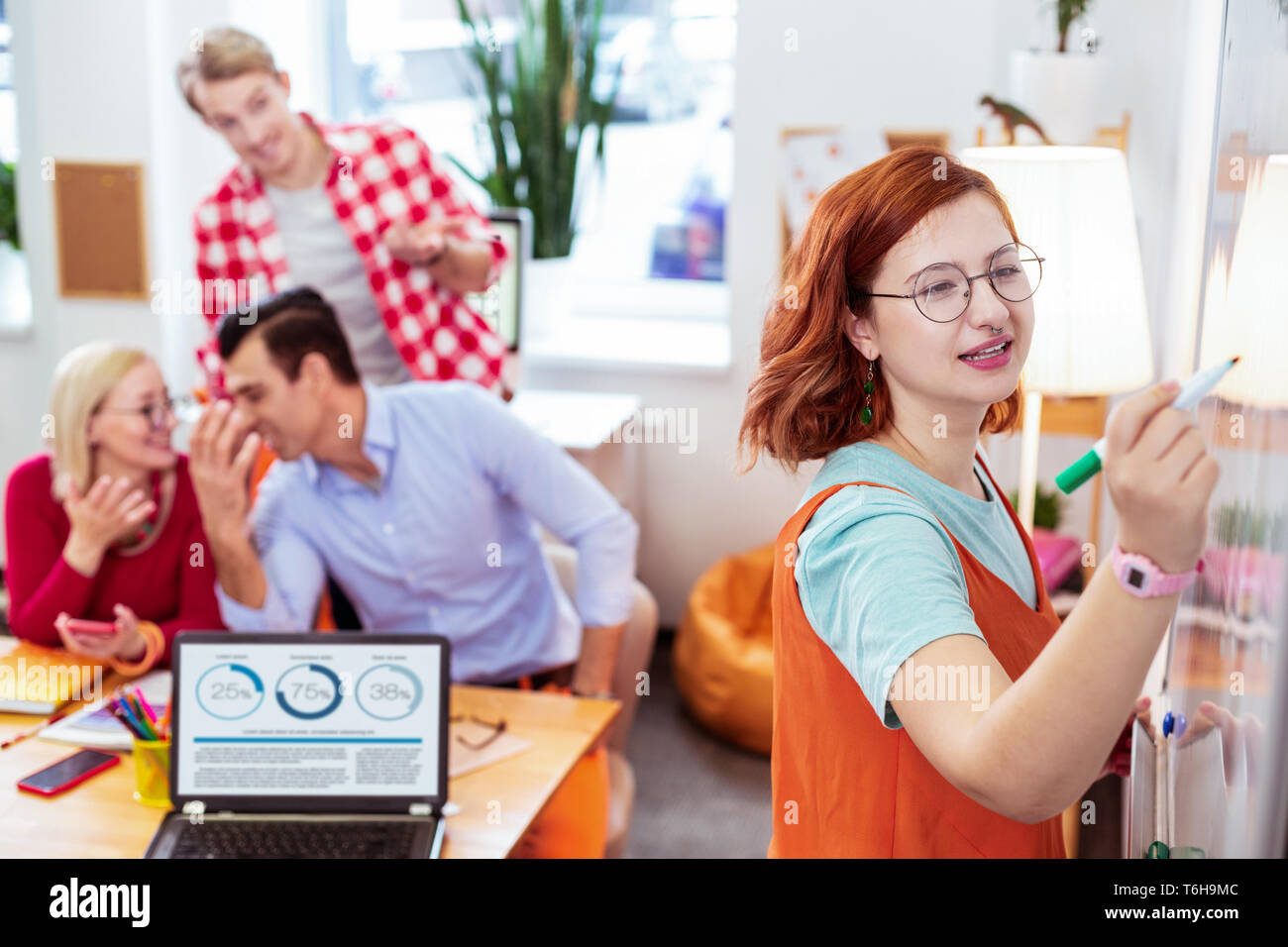 Digital whiteboard classroom hi-res stock photography and images - Alamy