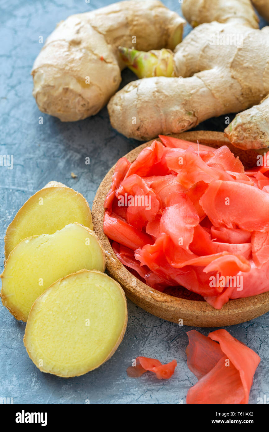 Fresh ginger root and pickled ginger slices Stock Photo - Alamy