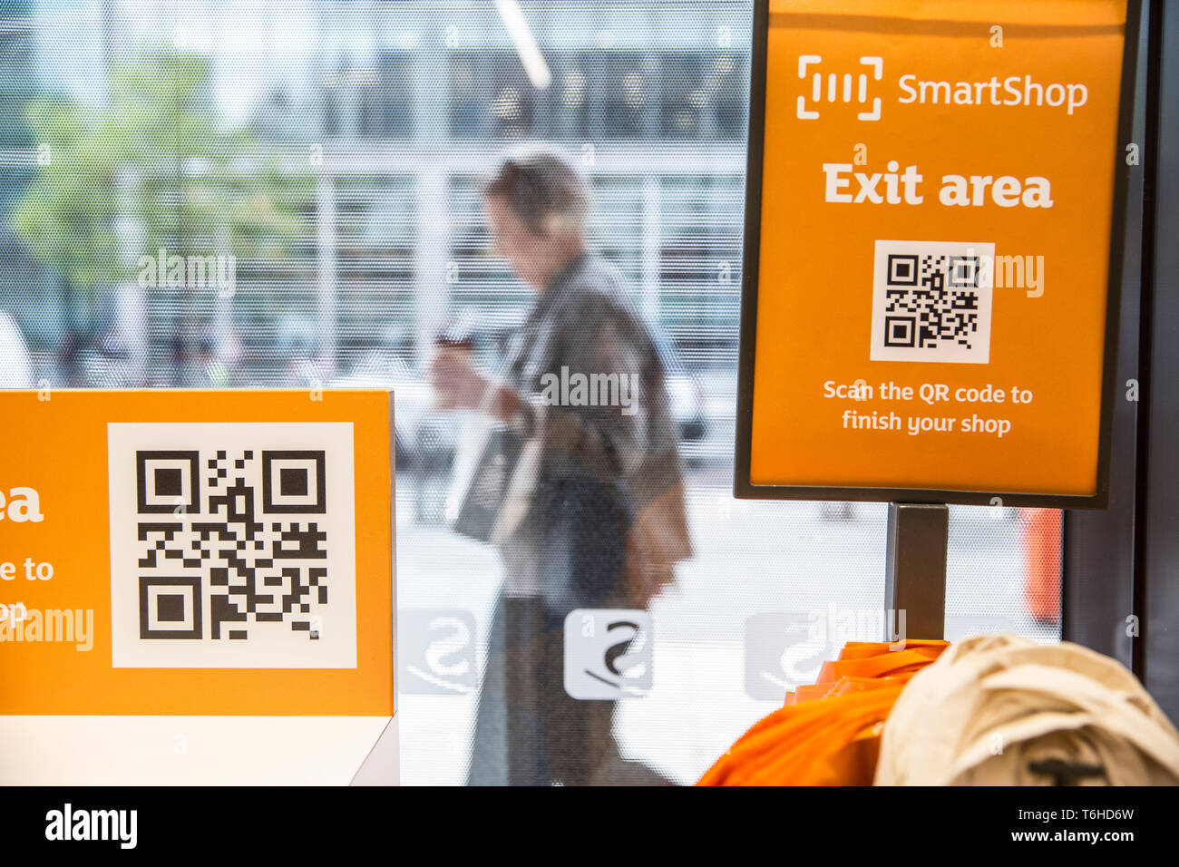 Sainsburys smartshop hi-res stock photography and images - Alamy