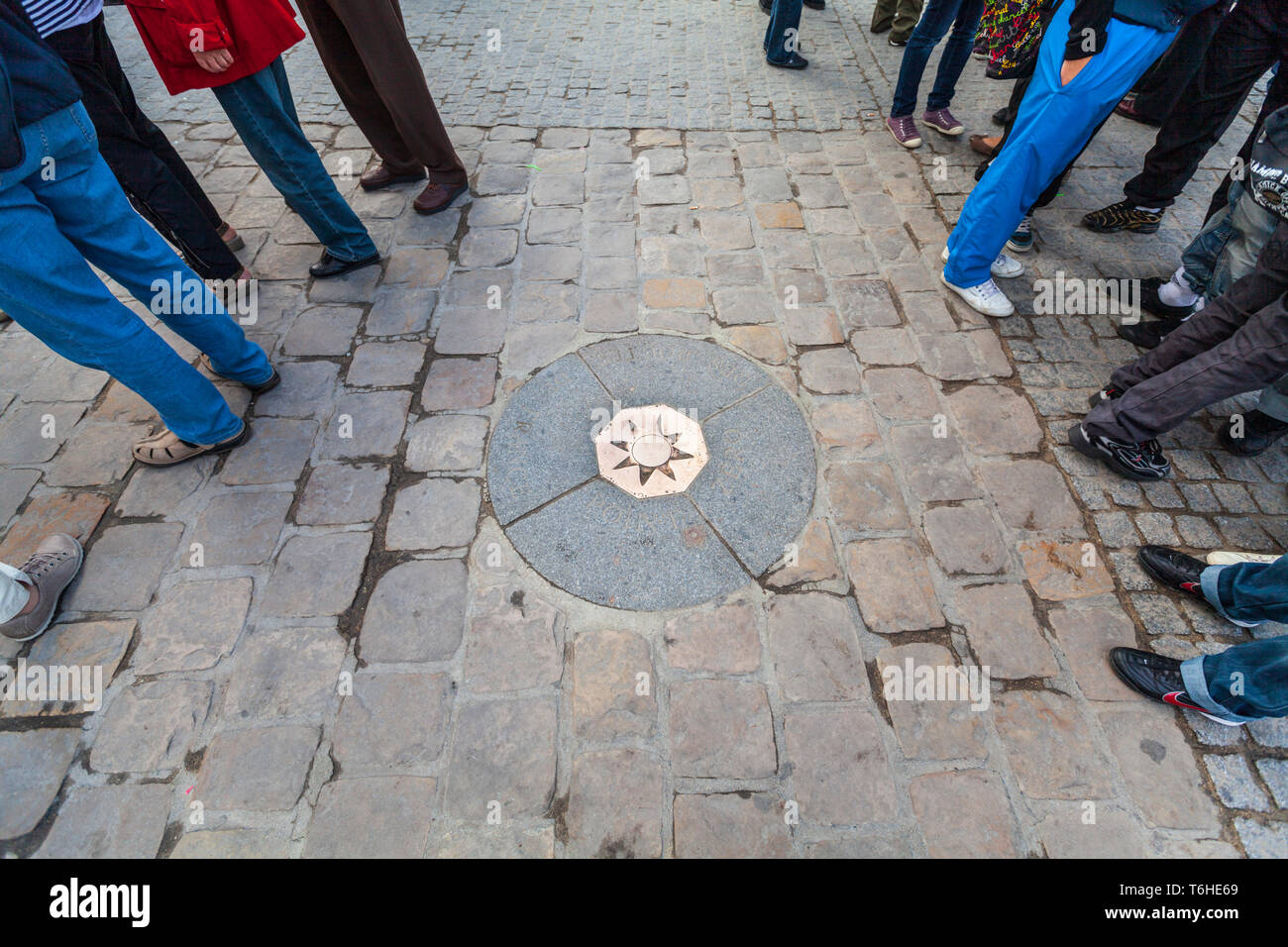 Kilometre zero paris hi-res stock photography and images - Alamy