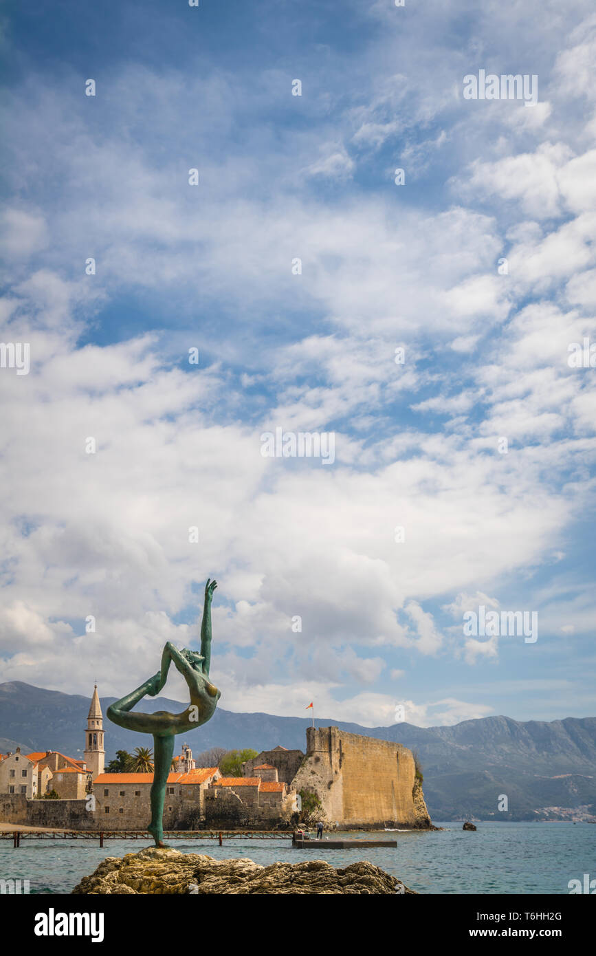 Budva ballerina statue hi-res stock photography and images - Alamy