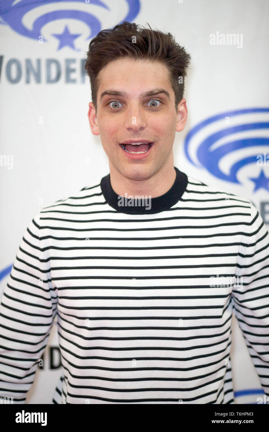 Jeff ward wondercon 2019 hi-res stock photography and images - Alamy