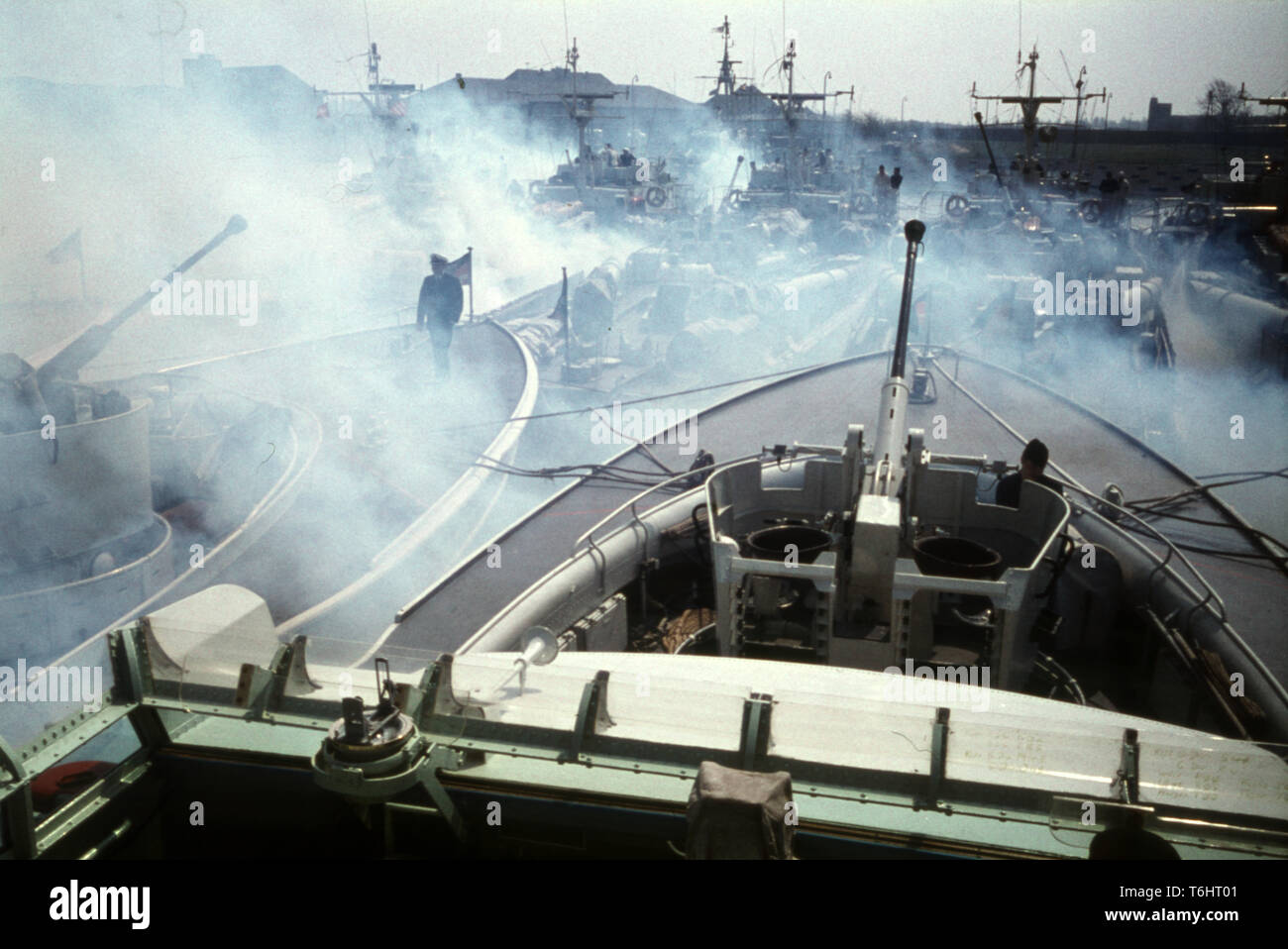 Bundesmarine Schnellboot Typ 140 Jaguar-Klasse / Federal German Navy ...