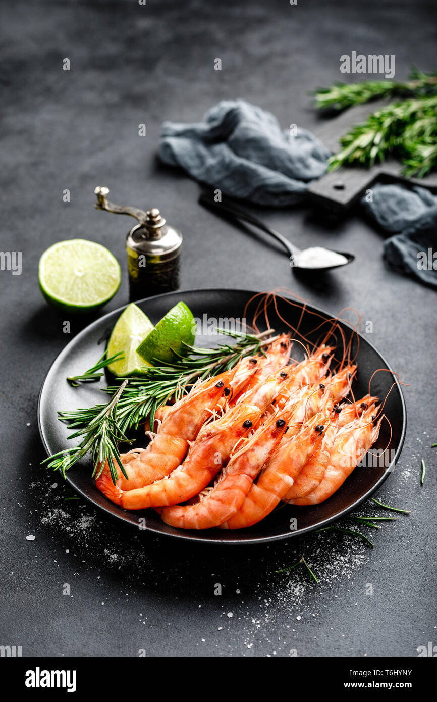 King prawn recipe hi-res stock photography and images - Alamy