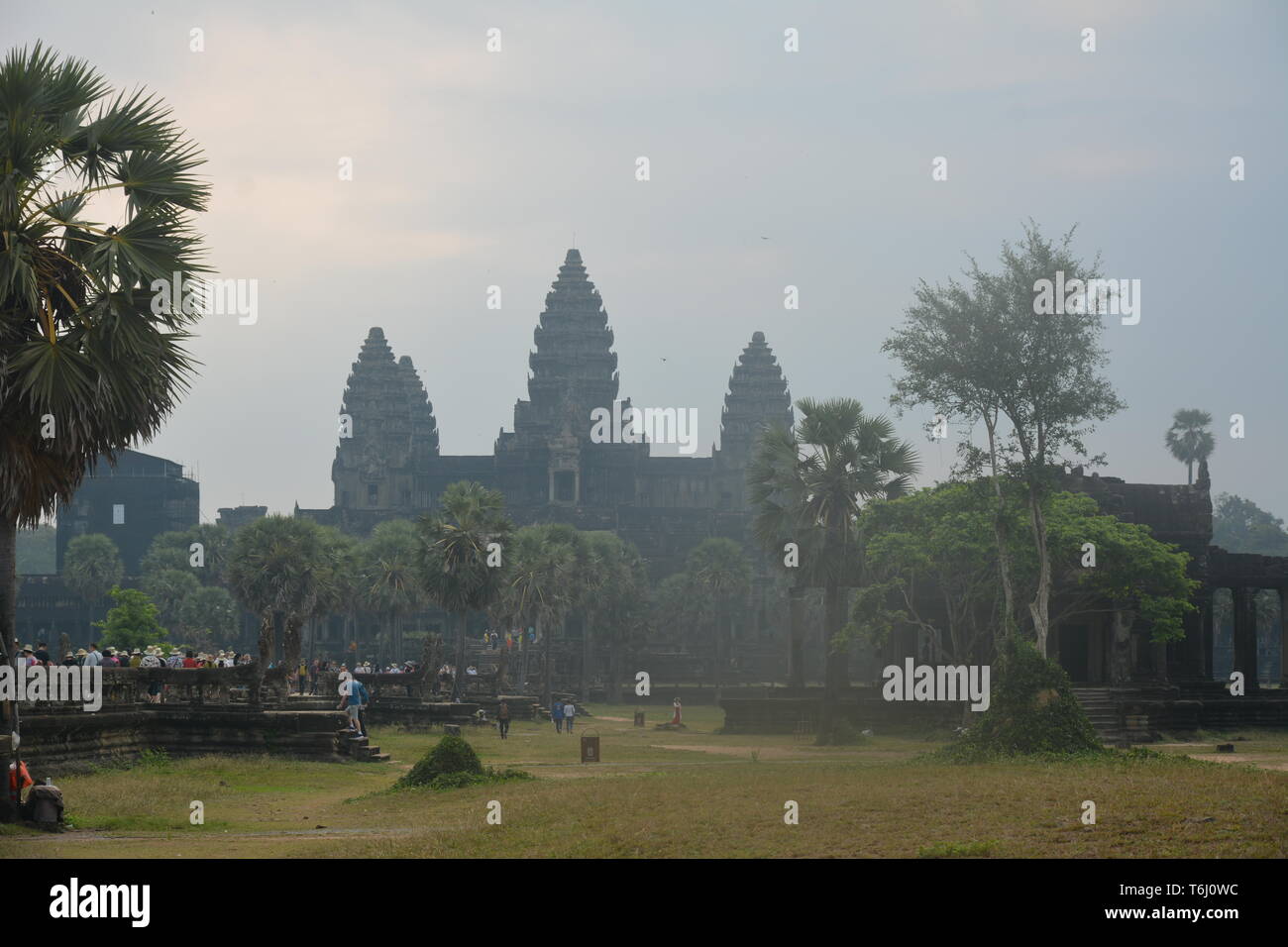 Angkor style architecture hi-res stock photography and images - Alamy