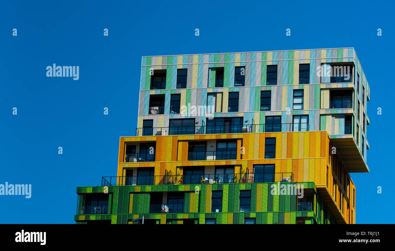 Boxy architecture hi-res stock photography and images - Alamy
