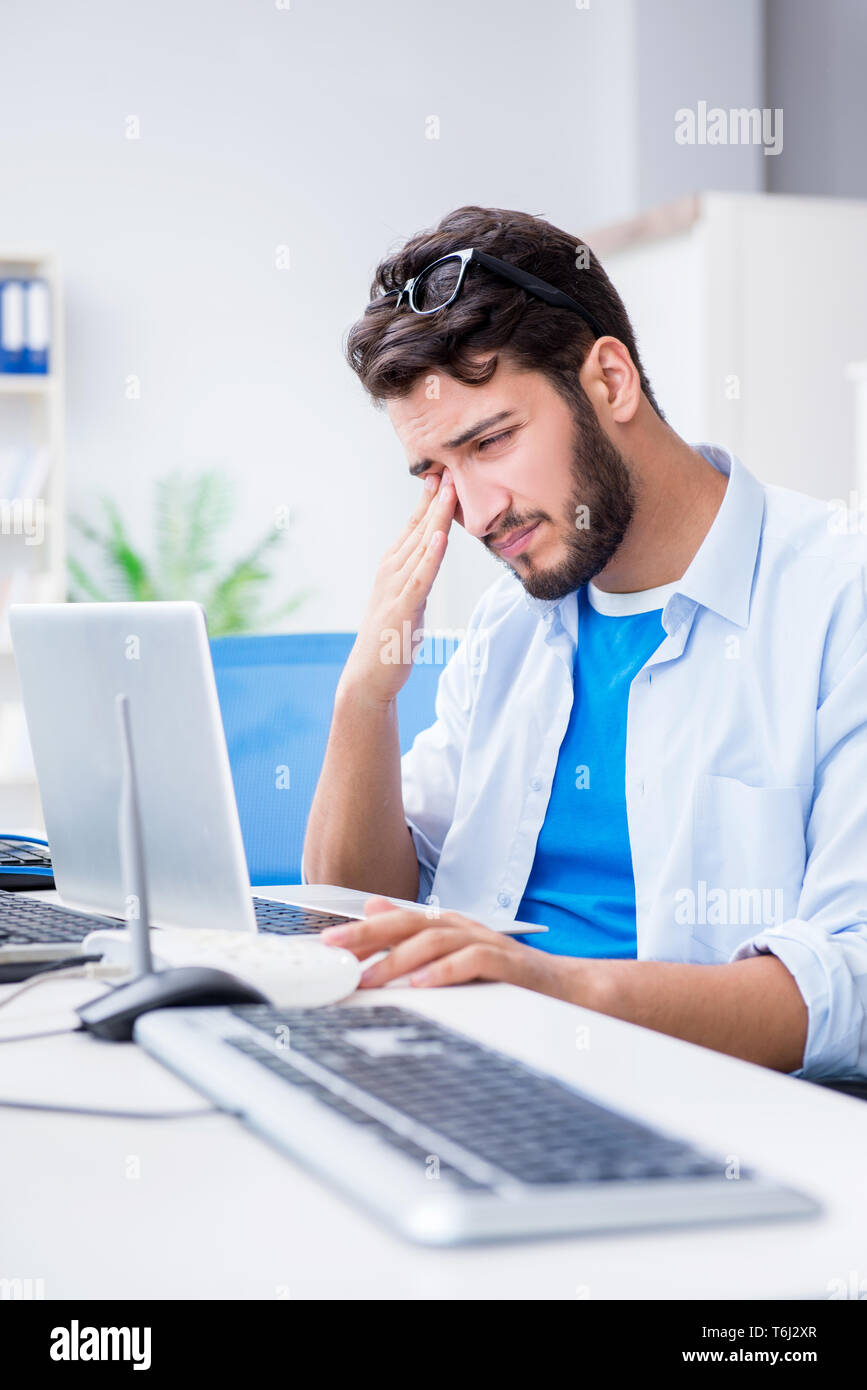 Frustrated young man due to weak internet reception Stock Photo - Alamy